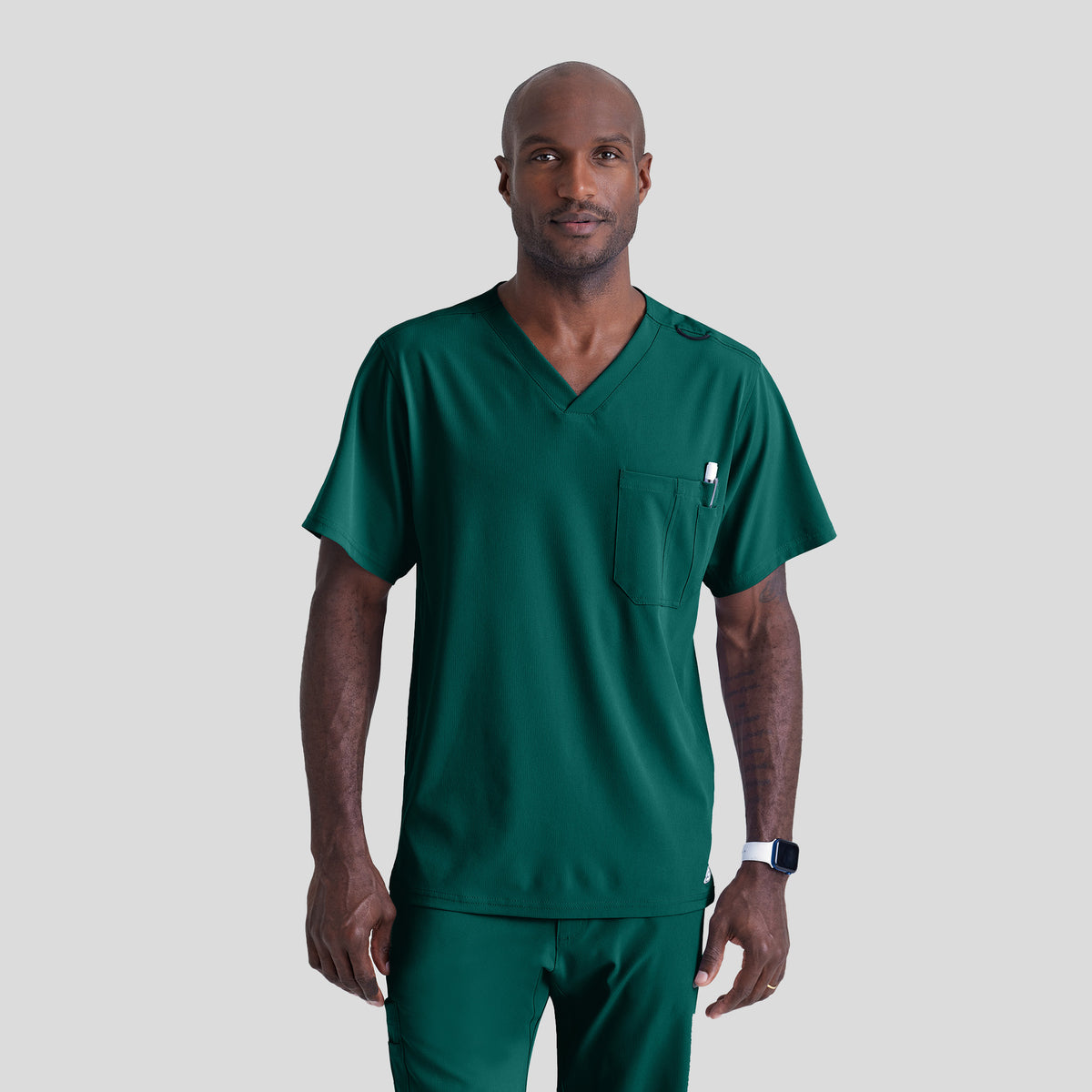 Men's Structure 1-Pocket V-Neck Scrub Top | Hunter – Robert's Medical ...